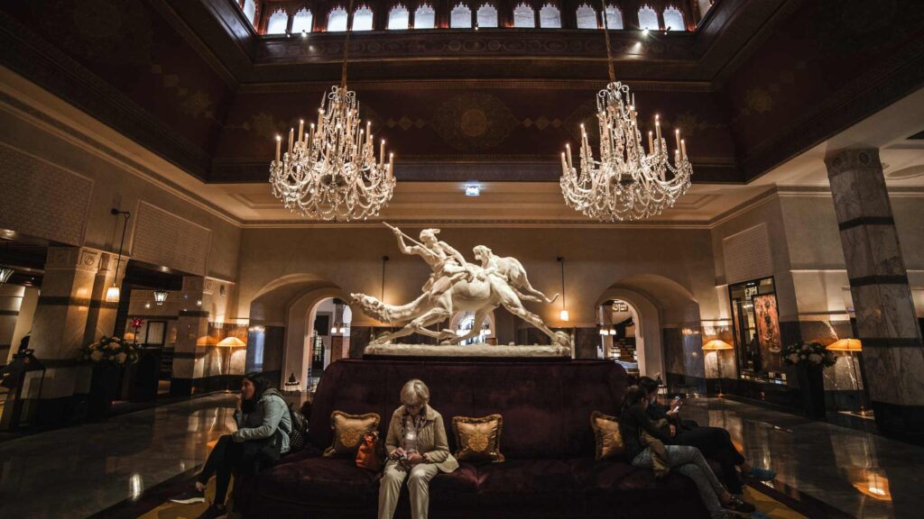 Luxury Hotel Interior Design – What Makes 5-Star Spaces Truly ...